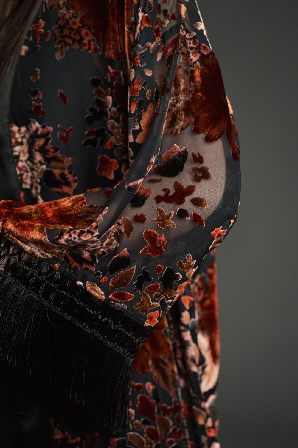 Rooms on Fire Floral Kimono | Little Lies