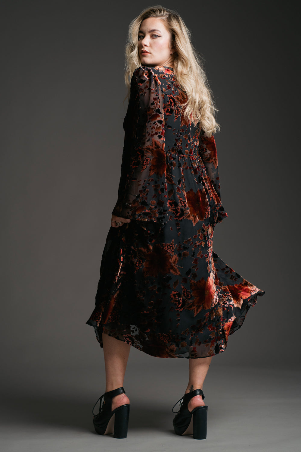 Rooms on Fire Devore Midi Boho Dress | Little Lies