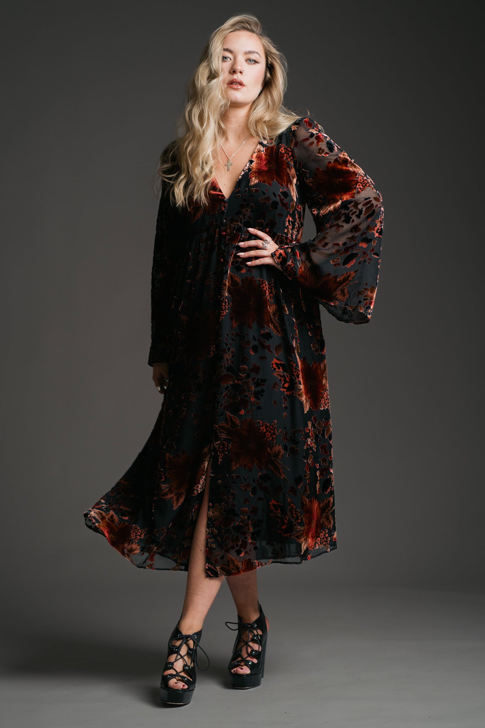 Rooms on Fire Devore Midi Boho Dress | Little Lies